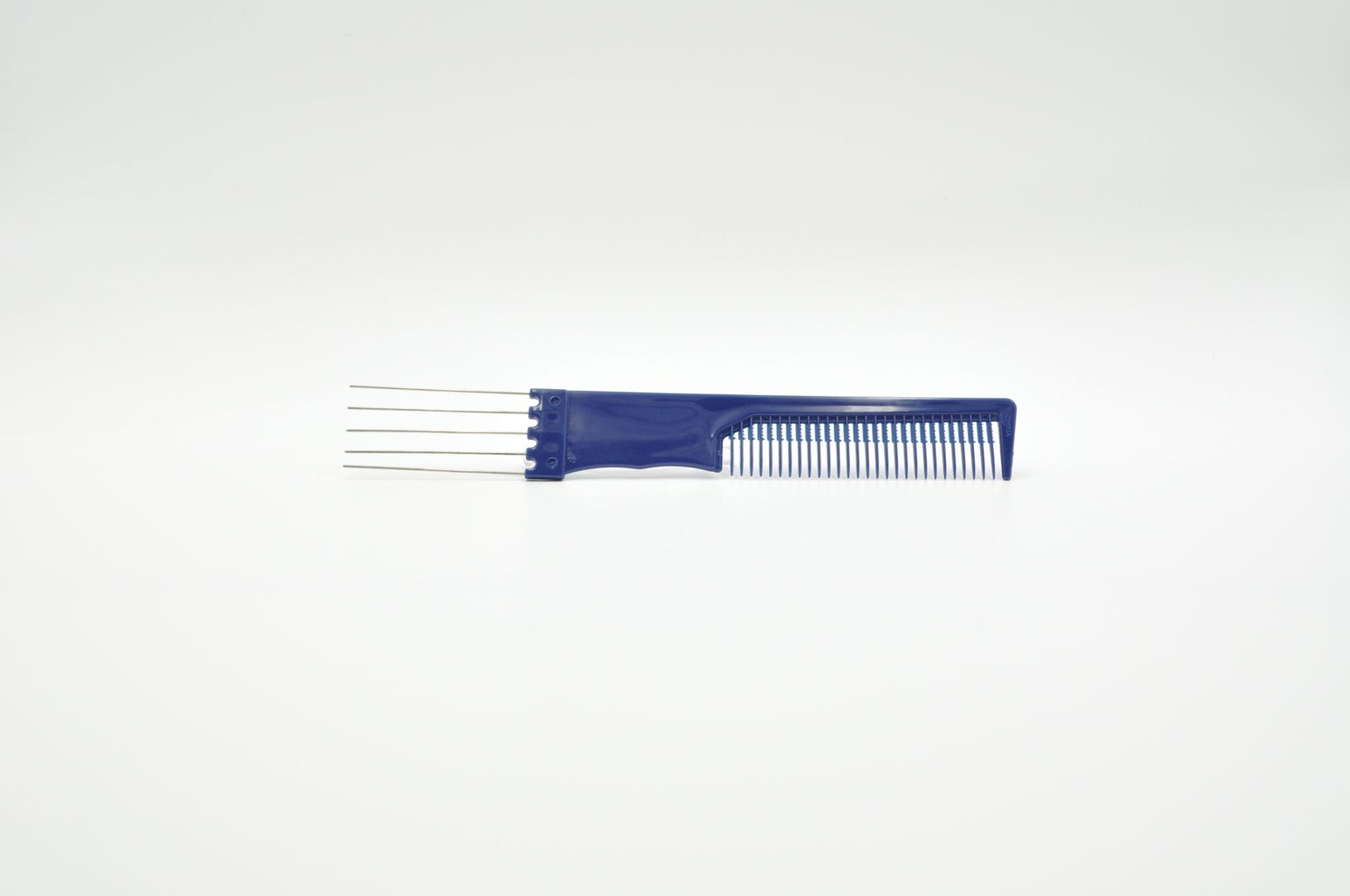 Hairess Lift Comb with Metal Teeth - Treat Project B.V.